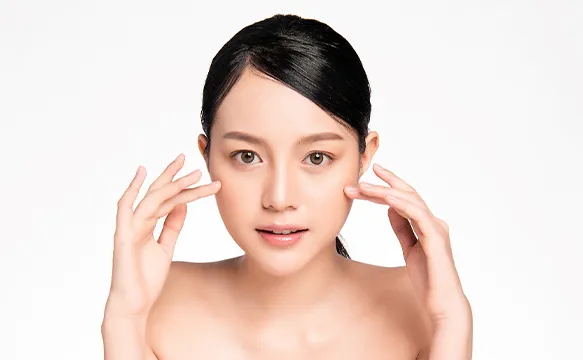 美しい肌を保つための40代女性のスキンケア方法 | Best Cosme